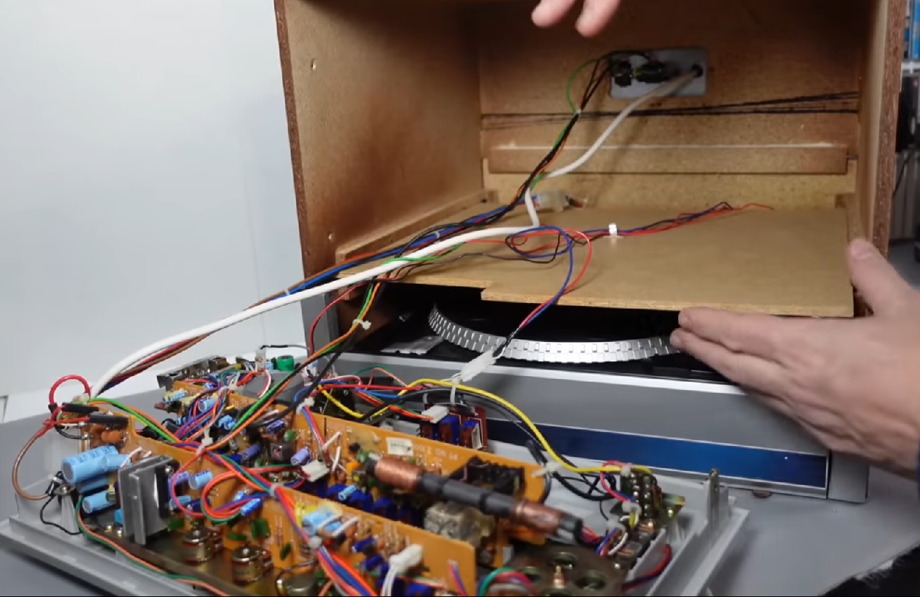 Har du eid et Amstrad produkt ? (Stereo) | Hifisentralen